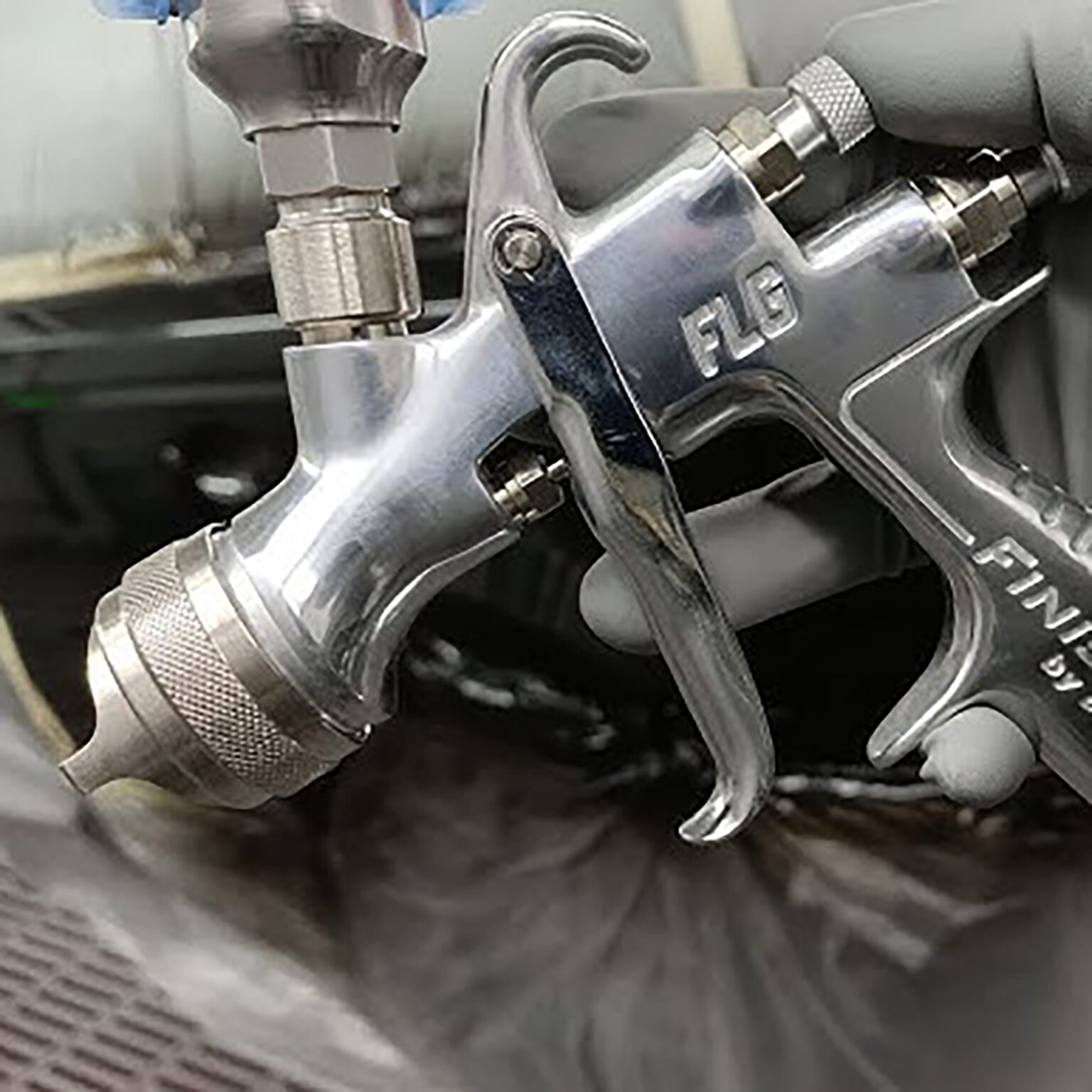DeVilbiss FLG5 Compliant Solvent Spray Gun *BEST SELLER*